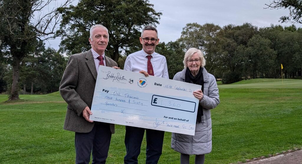 LADY ELSIE VISITS SOUTH MOOR GOLF CLUB