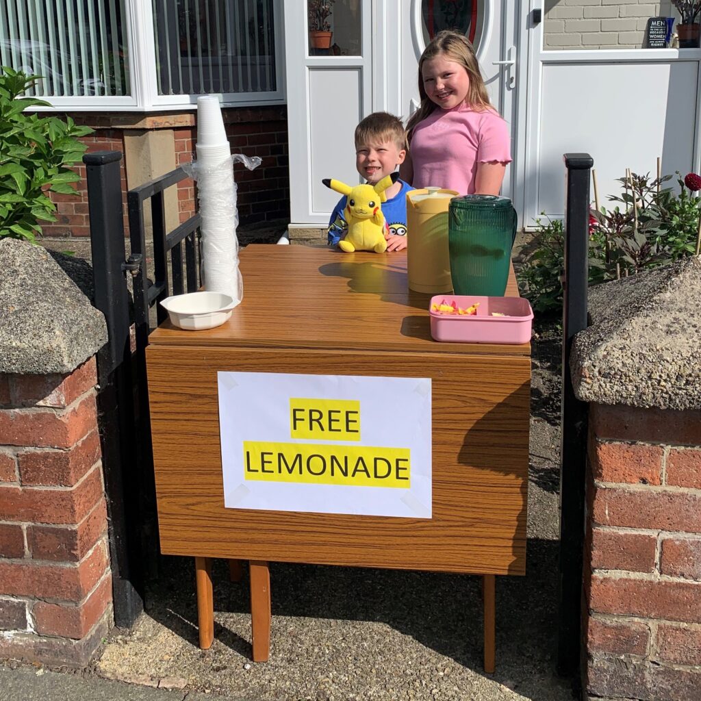EMMA THE LEMONADE ENTREPRENEUR!